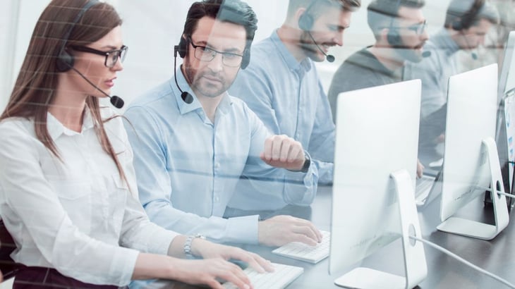 ¿Qué es un Contact Center BPO y cómo funciona? | Cibernos